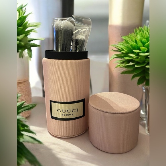 Gucci | Makeup | Gucci Beauty Makeup Mini 4 Piece Brushes Travel Set ...